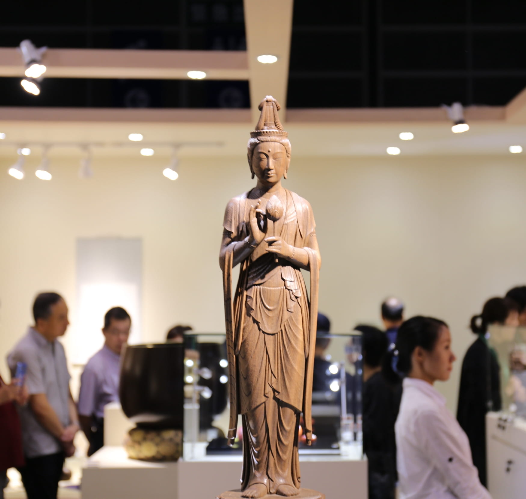 emmy art + (エミーアートプラス) | 新たなアートコレクションをご紹介するアートギャラリーが銀座に誕生